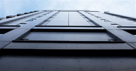30人以上企業要適用延長工時、七休一鬆綁、輪班間隔縮短之彈性，最遲應於實施之前一日備查。 1111社群討論區 工作、職場、專業技能分享
