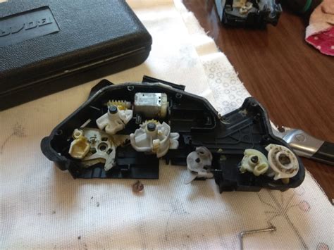 Замерзает замок водительской двери левый — Volkswagen Jetta Vi 1 4 л 2013 года другое Drive2