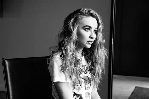 Sabrina Carpenter Monochrome 5k Wallpaperhd Celebrities Wallpapers4k