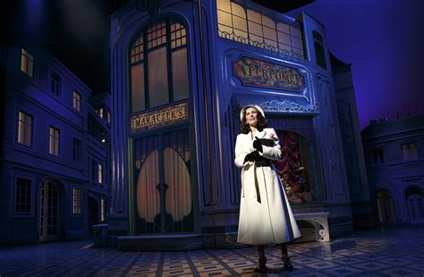 She Loves Me Review Falling In Love With Laura Benanti New York Theater
