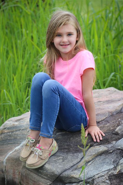 Ava F New View Modeling