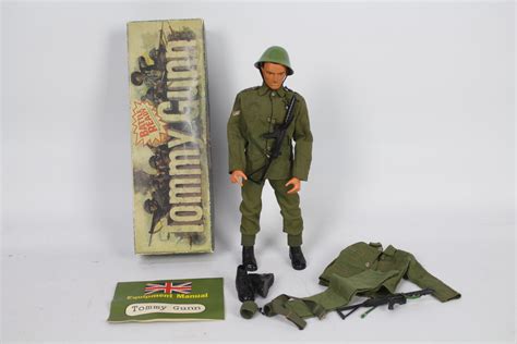 Tommy Gunn Toy Detectives