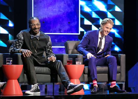 Tony Hinchcliffe Steals Snoop Dogg Roast Surveys Hyatt