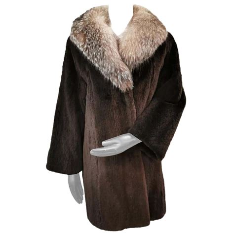 Brand New Sheared Beaver Fur Coat With Crystal Fox Trim Size 14 For