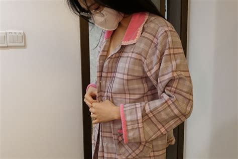 rosi套图黑发眼镜少女的柔情一刻让人心动不已 图集天下 rosi套图黑发眼镜少女的柔情一刻让人心动不已 图集天下