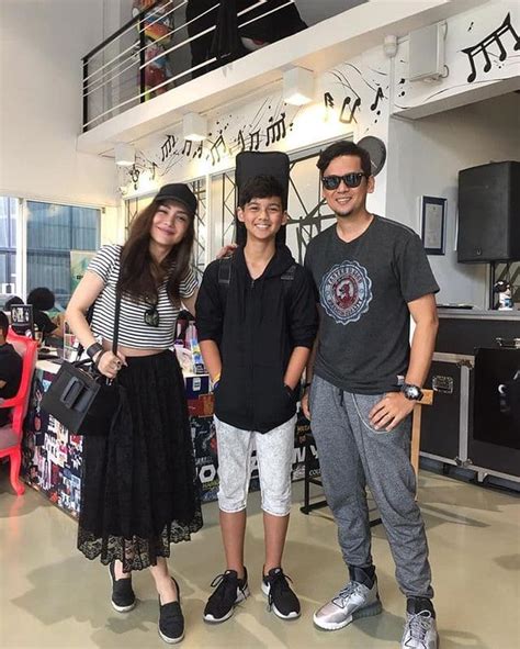 น้องทิกเกอร์ ลูกชาย นิโคล เทริโอ โตเป็นหนุ่มแล้ว ฉายเสน่ห์คมเข้ม ในวัย 15 ปี