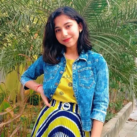 𝐊𝐚𝐧𝐢𝐬𝐡𝐤𝐚🪐 kanishka anand threads say more