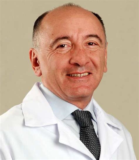 მიხეილ ომიაძე ოფთალმოლოგი მიღებაზე ჩაწერა