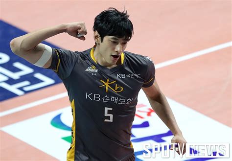 5 Korean Volleyball Players That Look Hot Enough To Be Idols Koreaboo