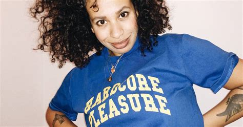 Sex Tinder i związki to ważny temat dla młodych Polaków Noizz