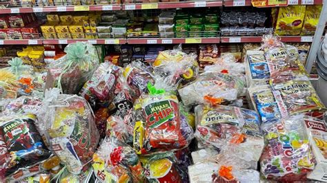 Хадгалах хугацаа дууссан бүтээгдэхүүн борлуулж байсныг буцаан татжээ