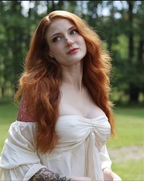 Gorgeous Redheads Katie Katierosecoloredglasses Beautiful Red Hair