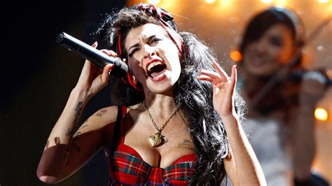 Amy Winehouse A Ocho Años De Su Muerte Los Factores De Su Trágica