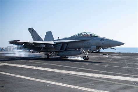 5 Things You May Not Know About How Fighter Jets Take Off From Aircraft