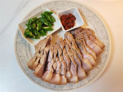 자취생의 초간단 된장 수육 삶기