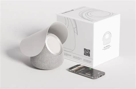 THIS SPEAKER ALLOWS LONG DISTANCE COUPLES TO SHARE SYNCHRONIZED LISTENING EXPERIENCES The