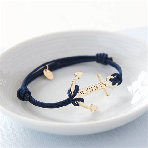Браслет с якорем - фото 2024 года