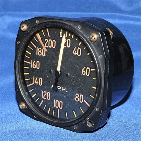 Airspeed Indicator Us Army Type B 8 200mph Aeroantique