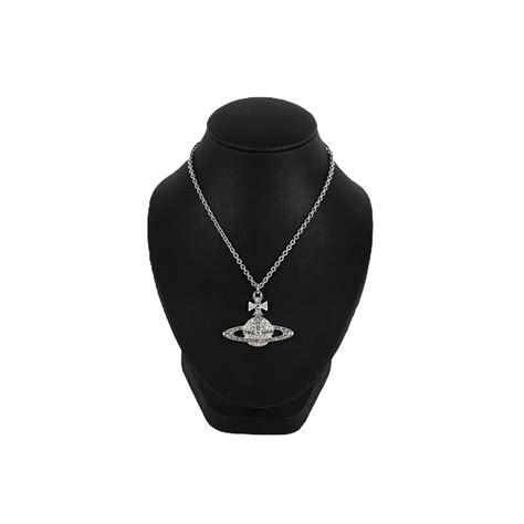 สร้อย Vivienne Westwood สร้อยคอ V I V I E N N E W E S T W O O D