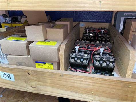 Assorted Circuit Breakers Res Auction Services