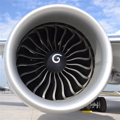 비행기 엔진에 적용된 수학적 원리나 수학적으로 관련된 지식in