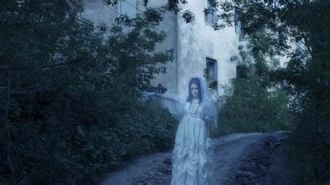 300 Ghost Backgrounds