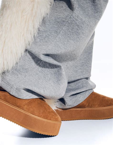 Platform Clogs With Faux Fur Lining Women Bershka