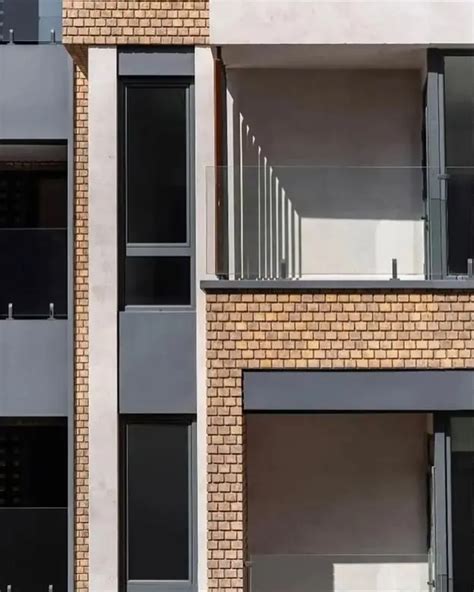 تصاویر؛ معماری ساده و اثر گذار مسکونی باغ پی در شیراز