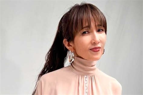 工藤静香、皮パンの「お直し」で母親が活躍 ファン注目「さすがママ」「発想がすごい」 Encount