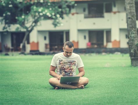 Malware Developers Are Increasingly Using Exotic Programming Languages