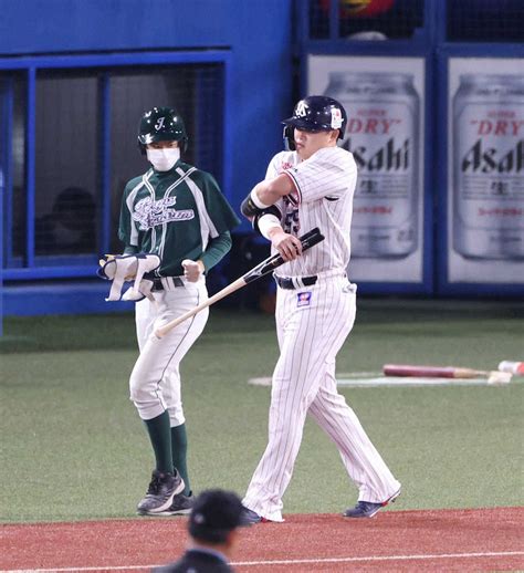 ヤクルト村上、3打数無安打で打率318も1厘差で“3冠死守” 2位の中日・大島も無安打― スポニチ Sponichi Annex 野球