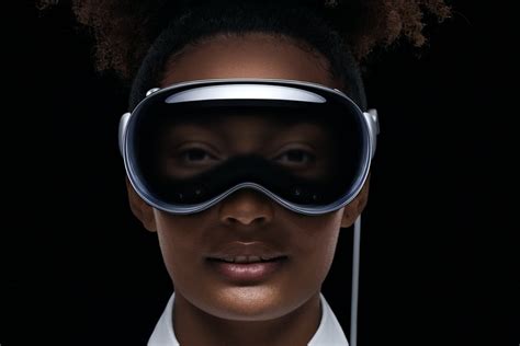 Apple Vision Pro Users Returning Headsets Due To Headache Motion Sickness And Less Usability