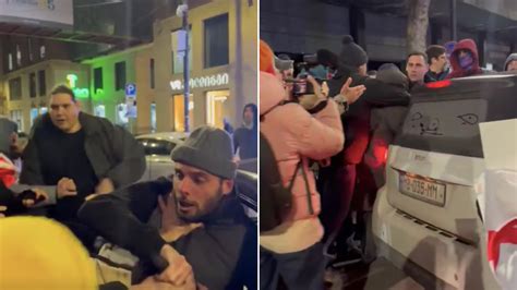 შსს ს ცნობით დაკავებულია ორი პირი რომლებიც საპროტესტო მარშის მონაწილეთა ნაწილს თავს დაესხნენ