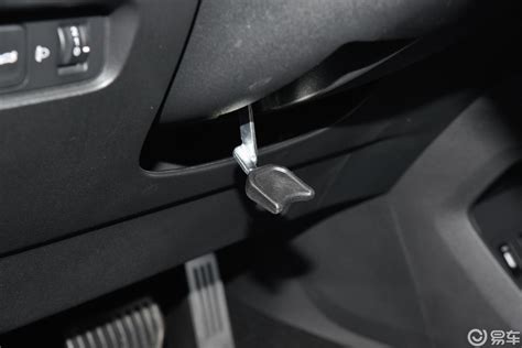 【长安uni V2 0t 自动领速版方向盘调节图片 汽车图片大全】 易车