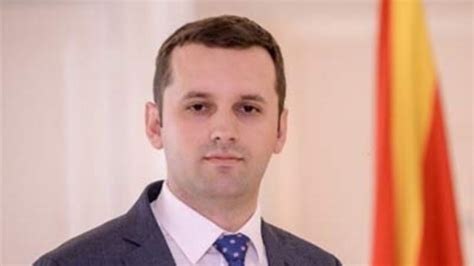 Директорот на ФЗО Ахмети си поднесе оставка за да се посвети на визијата на лидерот на ДУИ