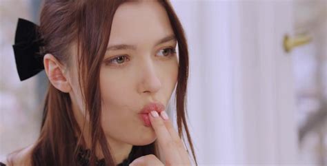 Mila Azul Showing What She Can Do While Masturbating Zb Porn