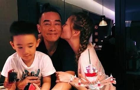陳小春一生遺憾 因家窮3000元賣親弟至今仍找不回 自由娛樂