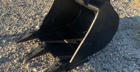 16 Excavator Digging Bucket 30mm Pin For Sale Newman Tractor