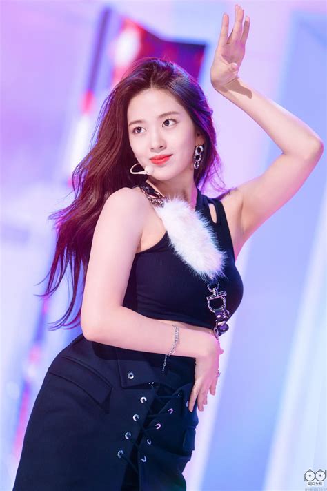 Itzy Ryujin Rkpoparmpit