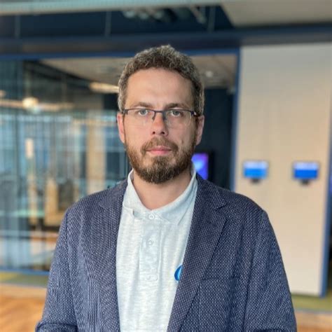 Paweł Czapiewski Linkedin