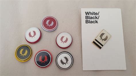 Fred Perry Buttons Neu Und Originalverpackt In Stgallen Für Chf 1