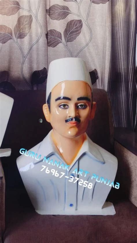 Bhagat Singh Rajguru Sukhdev Fibre Glass Statue Martyrdom Outdoor