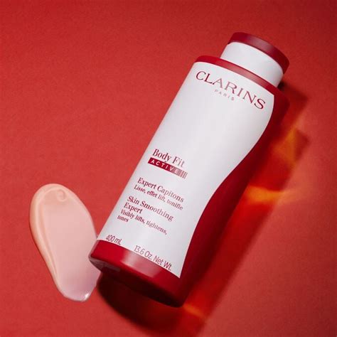 탄탄하고 매끄러운 바디를 위한 바디 핏 액티브 스킨 스무딩 엑스퍼트 컨투어링 클라랑스 공식 온라인몰 Clarins®