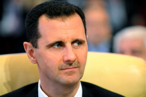 Live Mausoleum En Doodskist Van Vader Assad In Brand Gestoken Syrische Rebellenleider