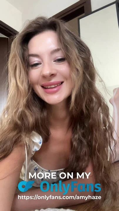 A Girl With A Big Ass Spread Her Legs And Showed Her Pussy Babe Babe