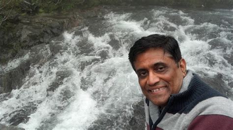 Introduction To Machine Learning Lecture 9 Gradient Descent Algorithm As Optimizer Youtube