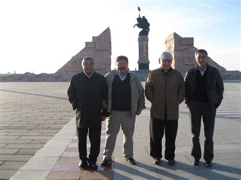 Говь Алтай аймгийн Дарив сум Ордос Чингис хааны онгон гэх газарт