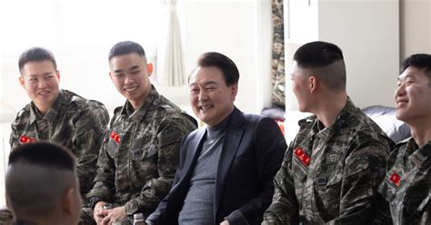 윤 대통령 설 명절 맞아 해병대 격려적 도발시 압도적 대응