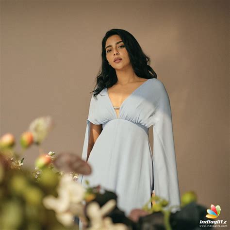 Aishwarya Lekshmi Photos Bollywood Actress Photos Images Gallery