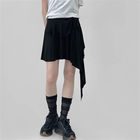 언블랭크 베뉴 언발 미니 스커트팬츠